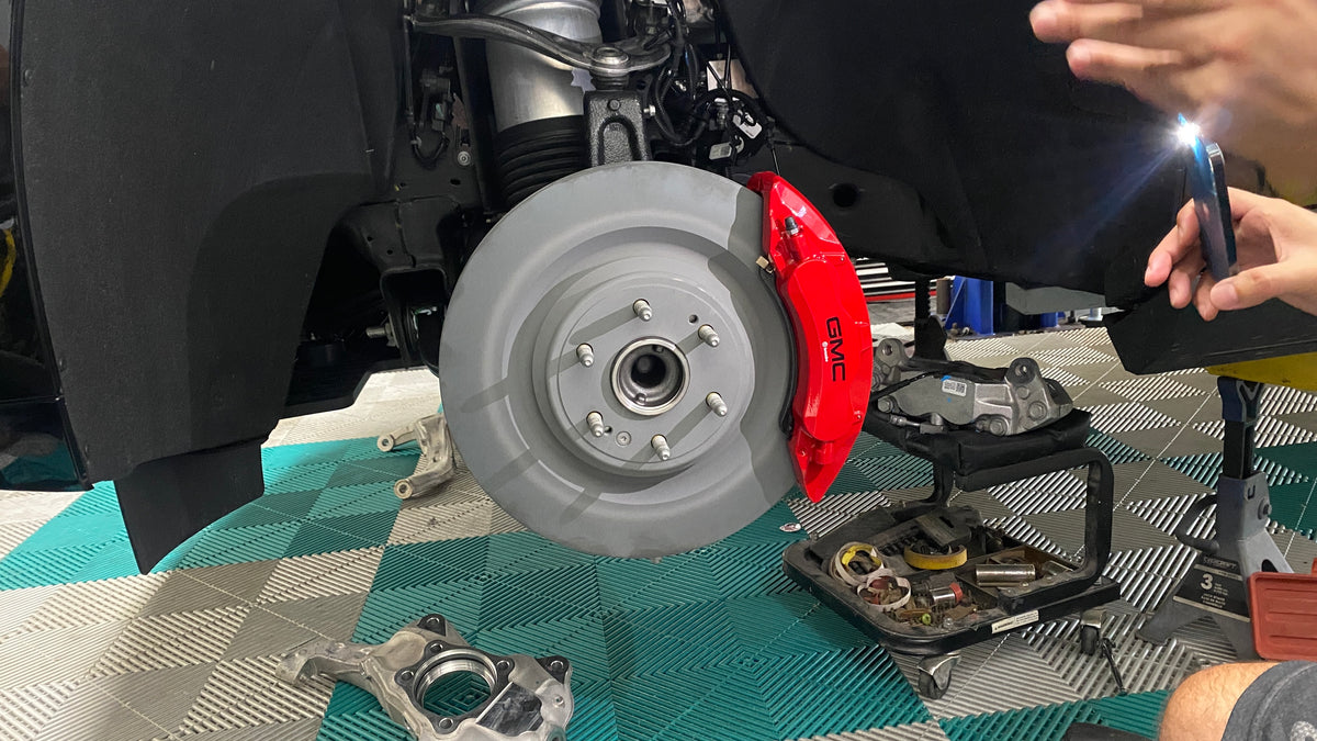 2021+ Cadillac Escalade 6 Piston Brembo Front Brake Calipers Rotors Pa ...