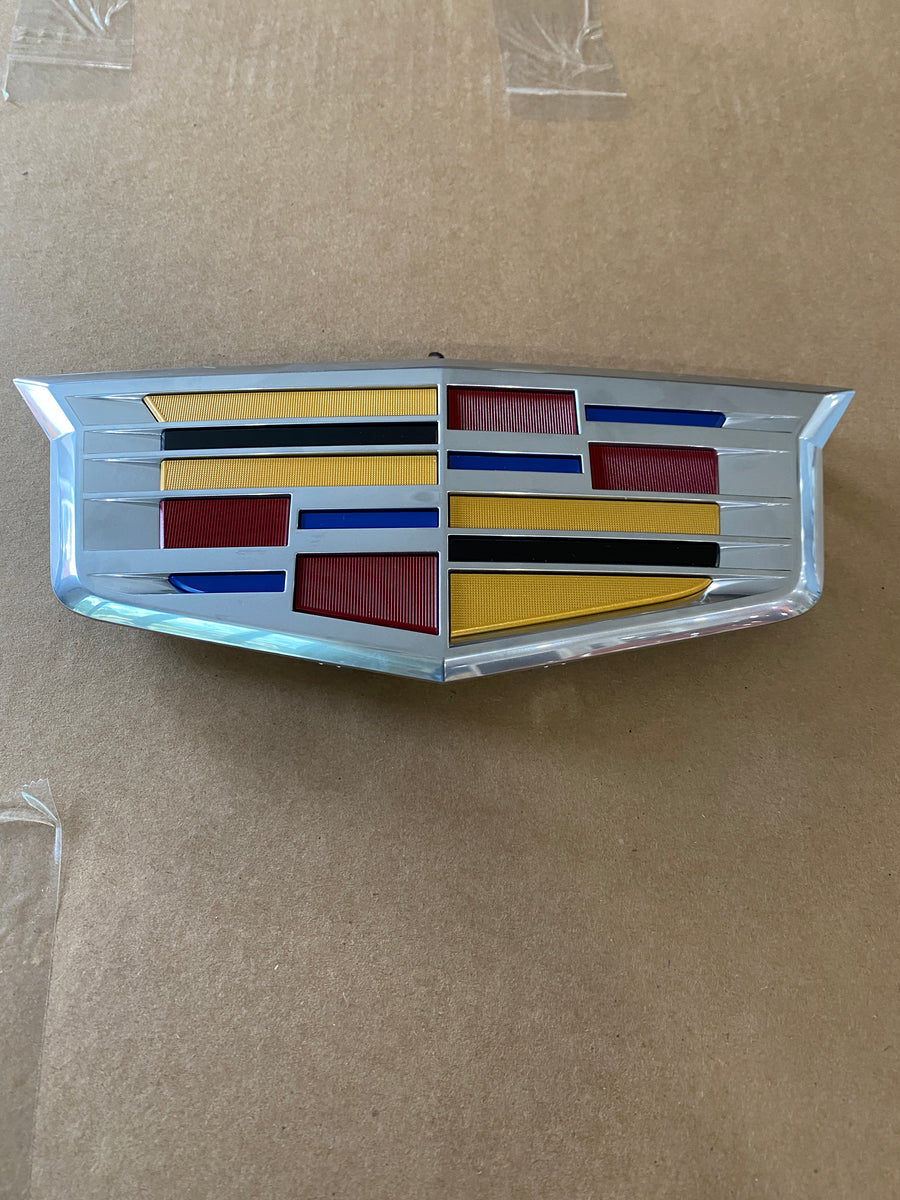 Factory Cadillac Escalade Grille Emblem 2021 2022 GM OEM Front 2318204 ...